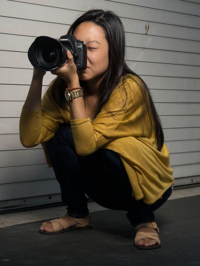 5 Tips on How to Hold a Camera