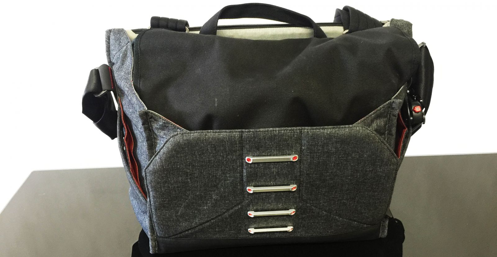 The Everyday Messenger by Peak Design: A Review On The Perfect ...
