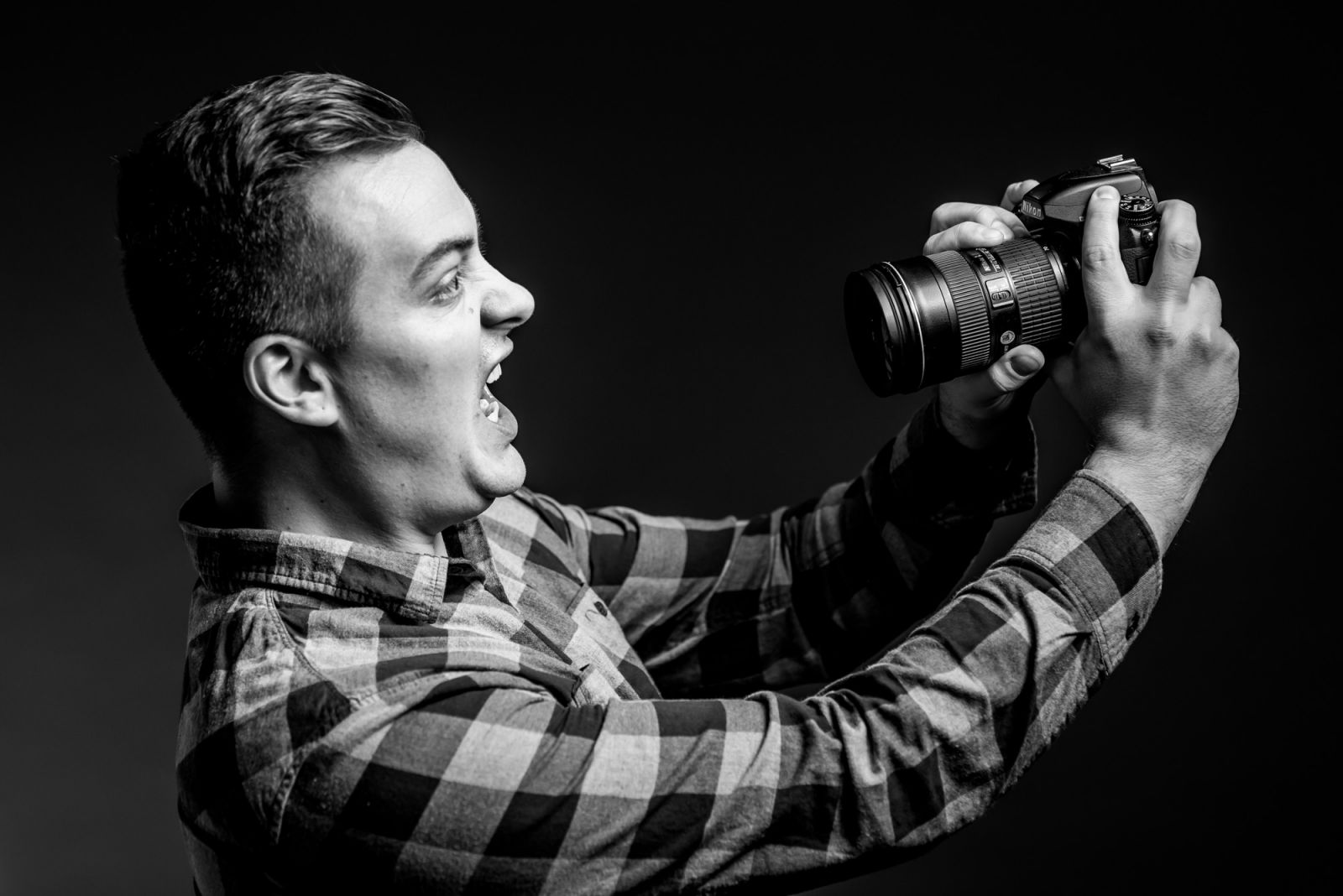 A Look At The Glow Beauty Dish | Is It The Light Modifier For You? [Review]