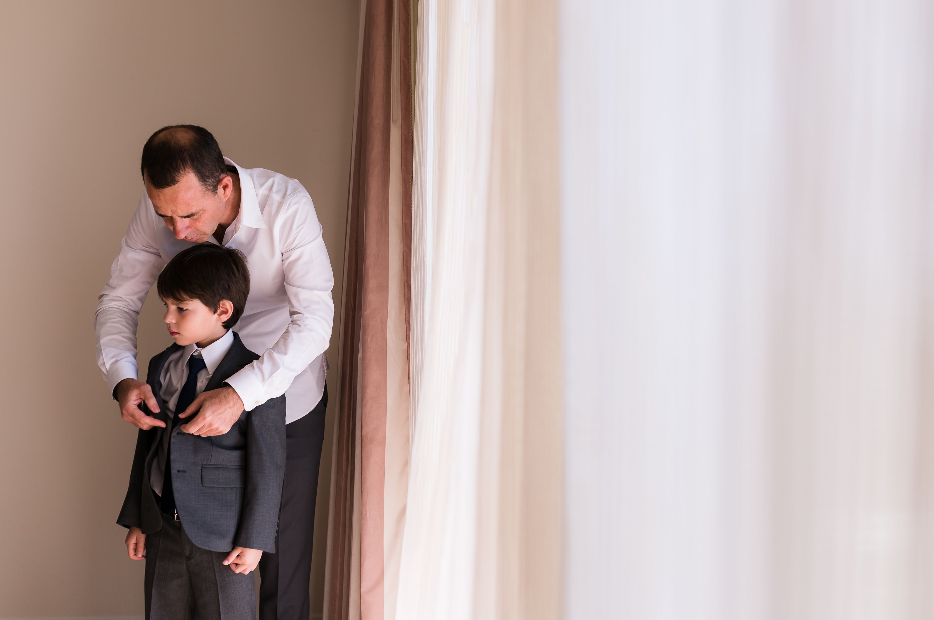 Essential Tips for Incredible Groom Preparation Photos