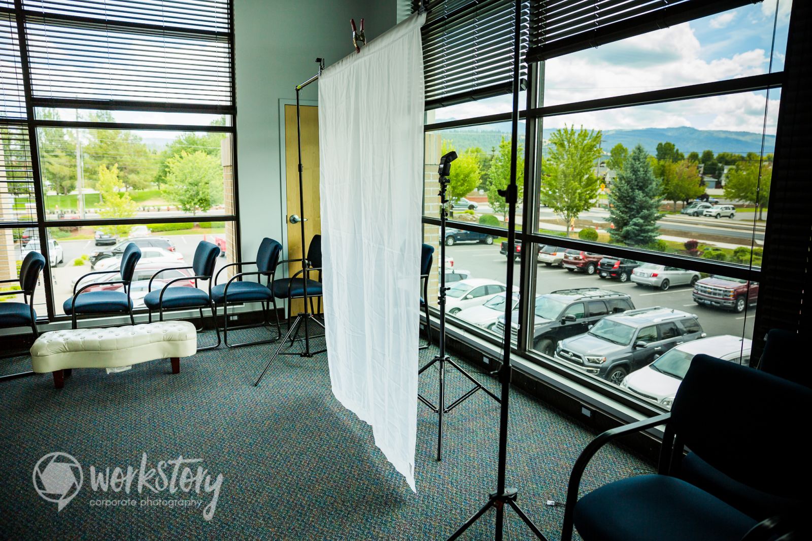 8 Affordable White Backdrop and Background Options