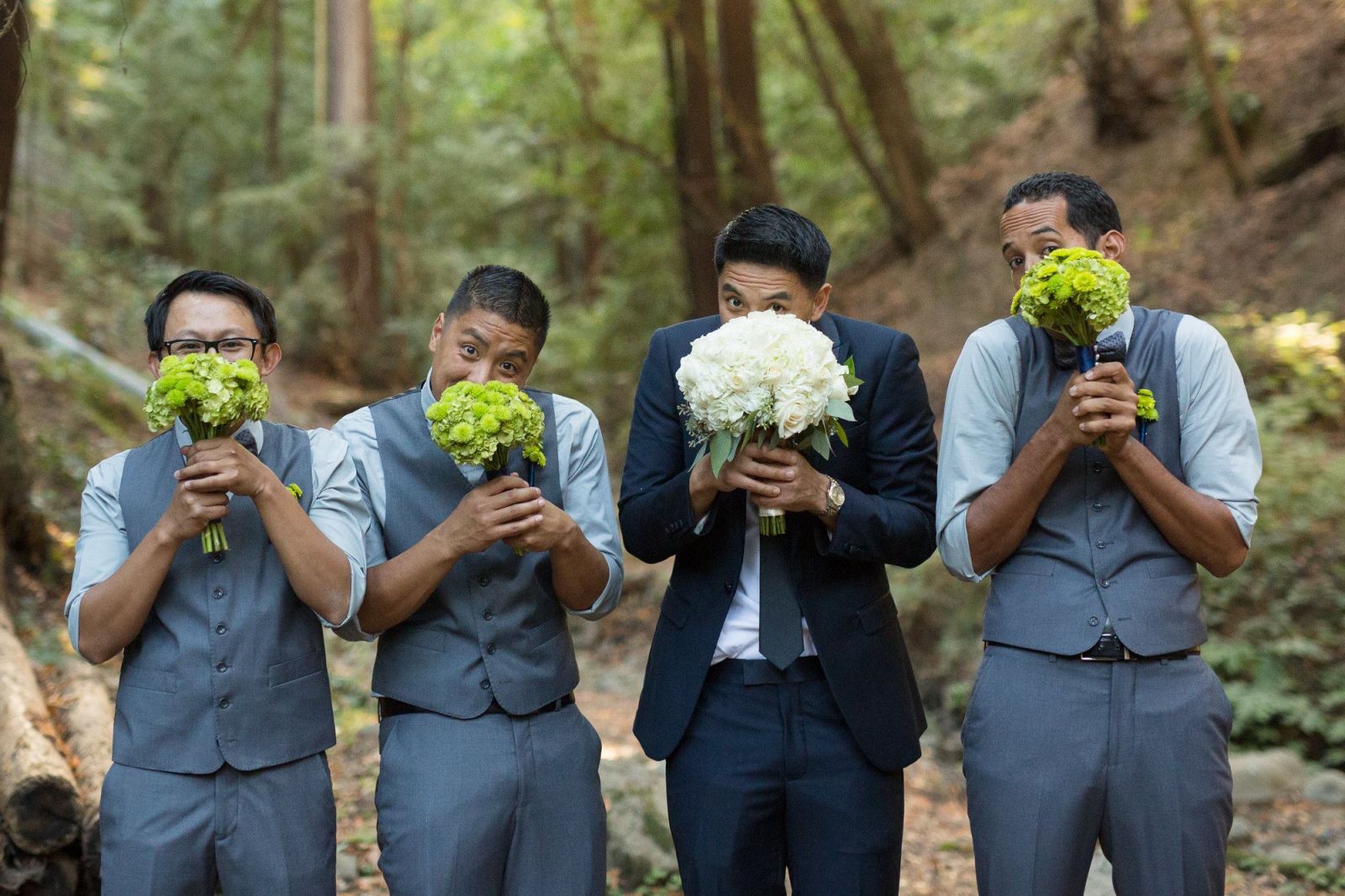 21 Groomsmen Posing Cues From Wedding Photographers