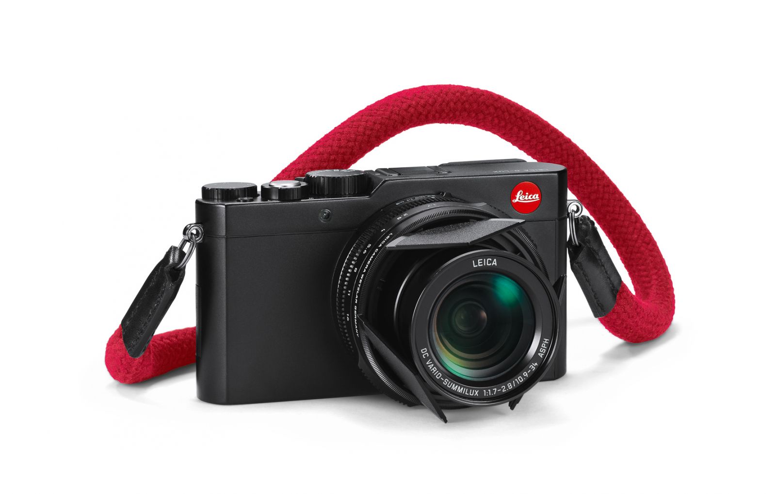 Leica D-Lux (Typ 109) Explorer Kit | Powerful Compact With New Accessories