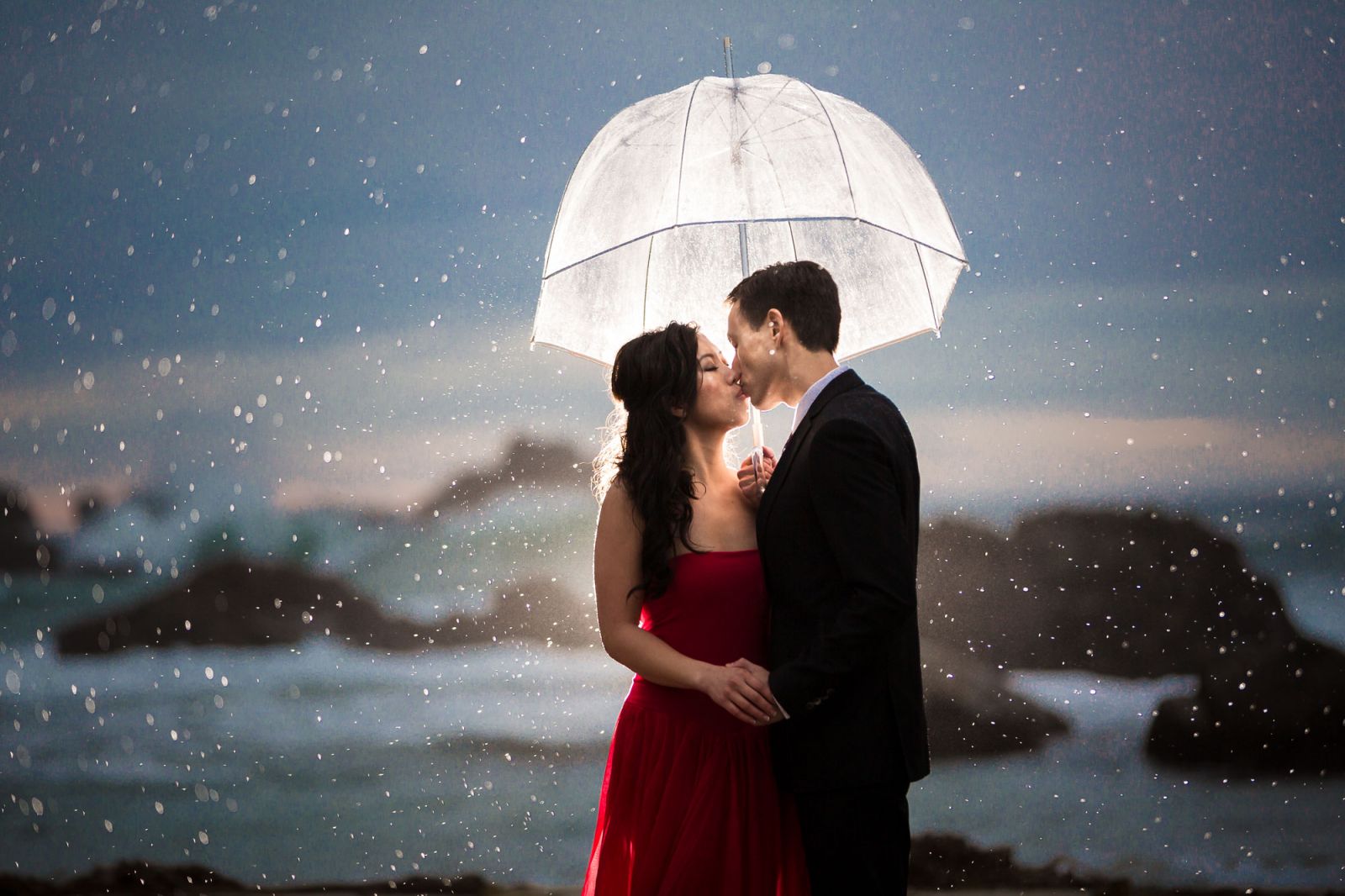 8 Rainy Day Wedding Photography Tips You Need to Know