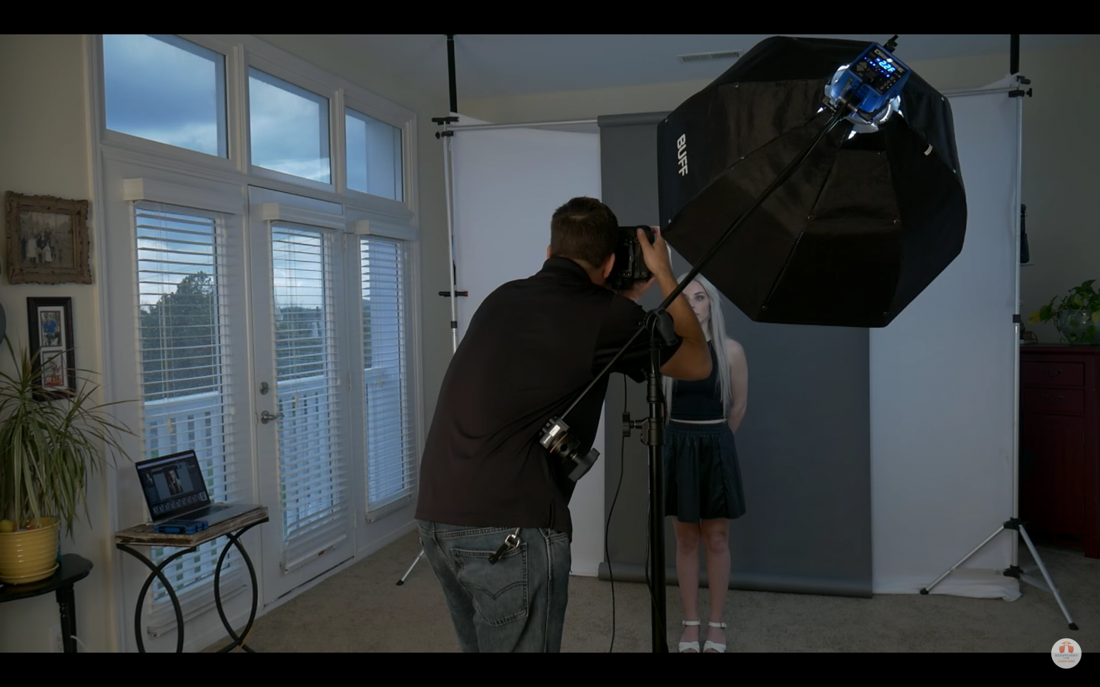 3 In 1 Headshot Method | Great Headshots Anywhere With Minimal Gear