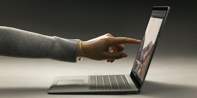New Microsoft Surface Laptop Aims to Take on Macbook, Not Just The iPad