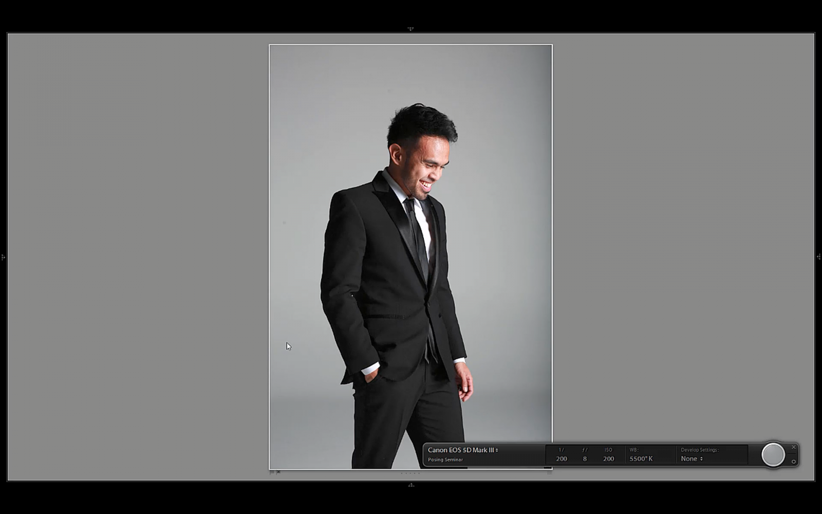 Posing Tips | The Three-Point Checklist by Roberto Valenzuela