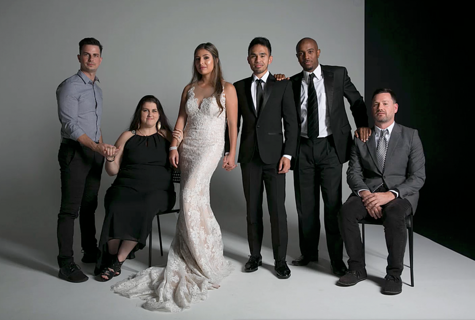 Editorial Posing Tips, Inspiration, and Examples for Better Group Portraits