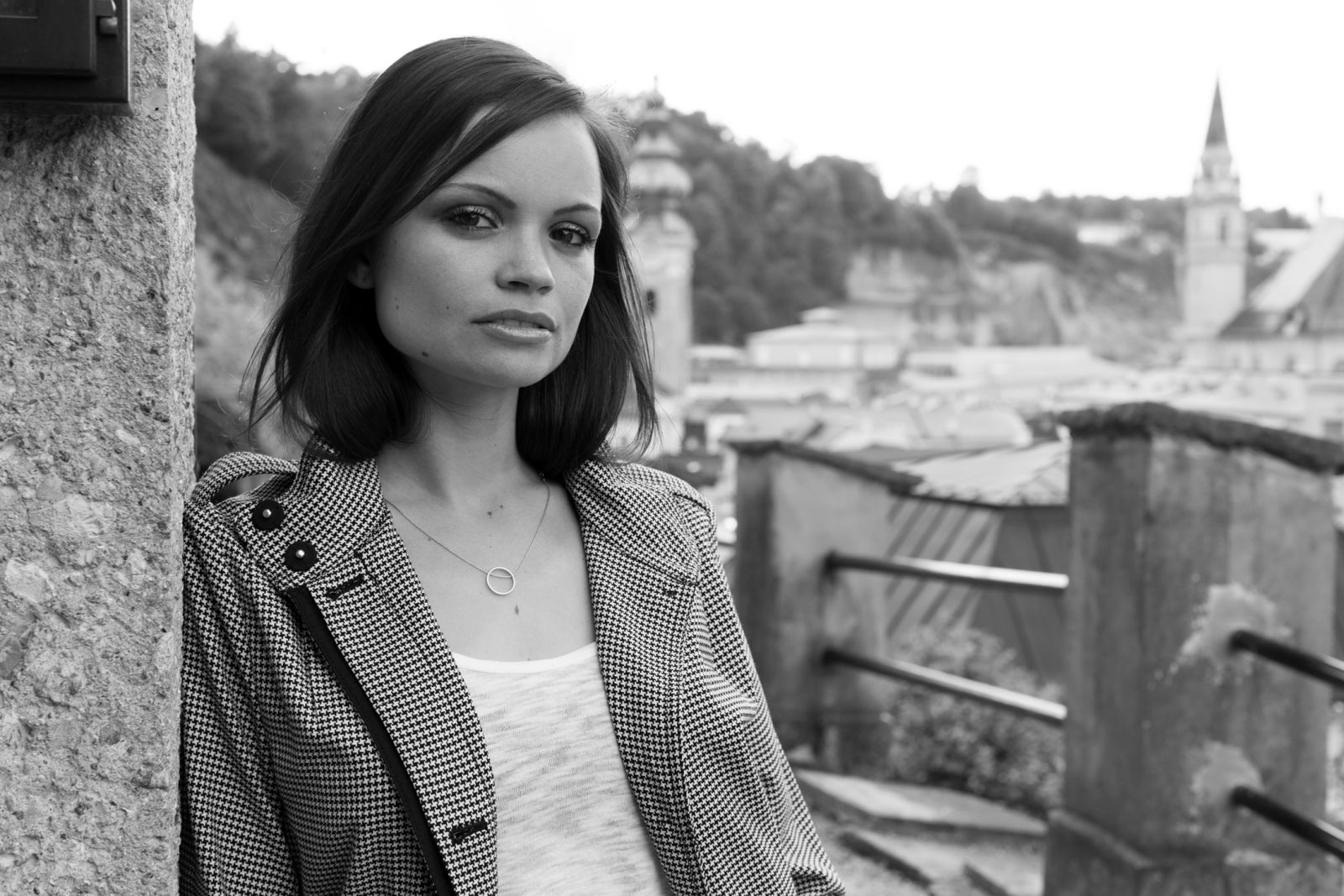 5 Tips For Photographing Models While Traveling