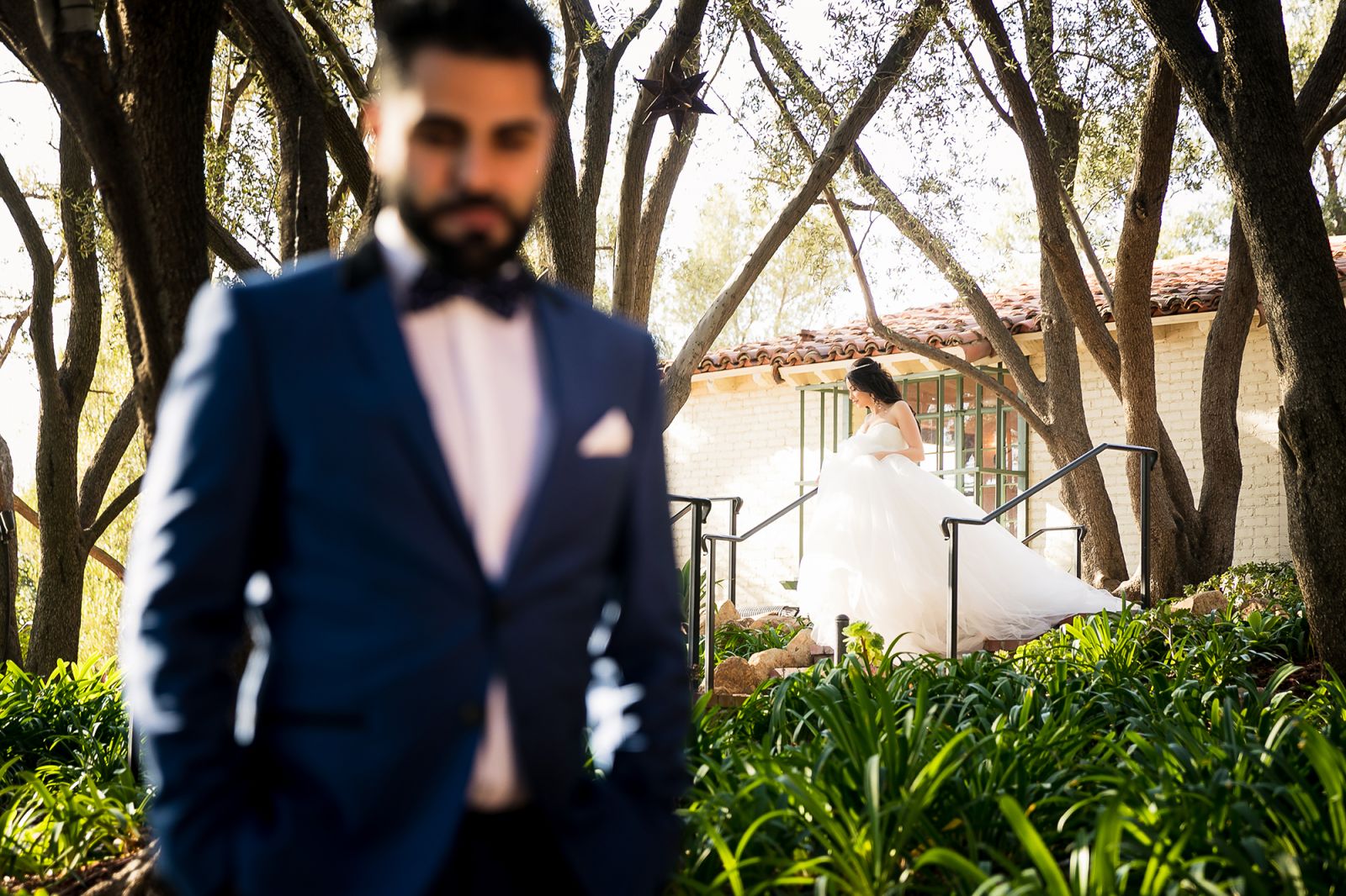 How To Master The Bride And Groom's First Look | Wedding Photography ...