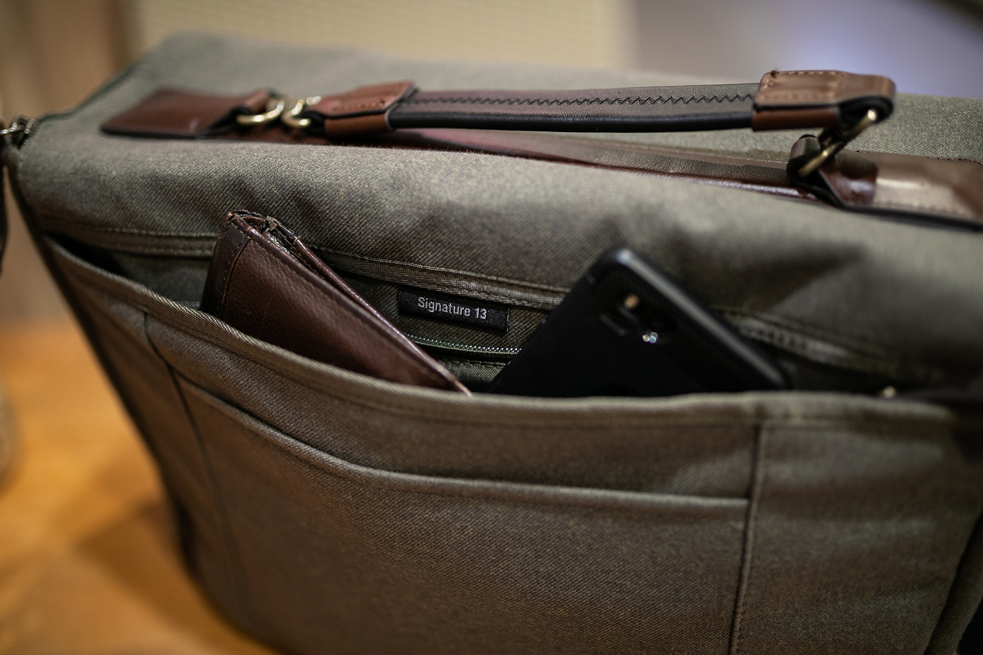 ThinkTank Signature 10 and Signature 13 Camera Bags | Hands-On Review