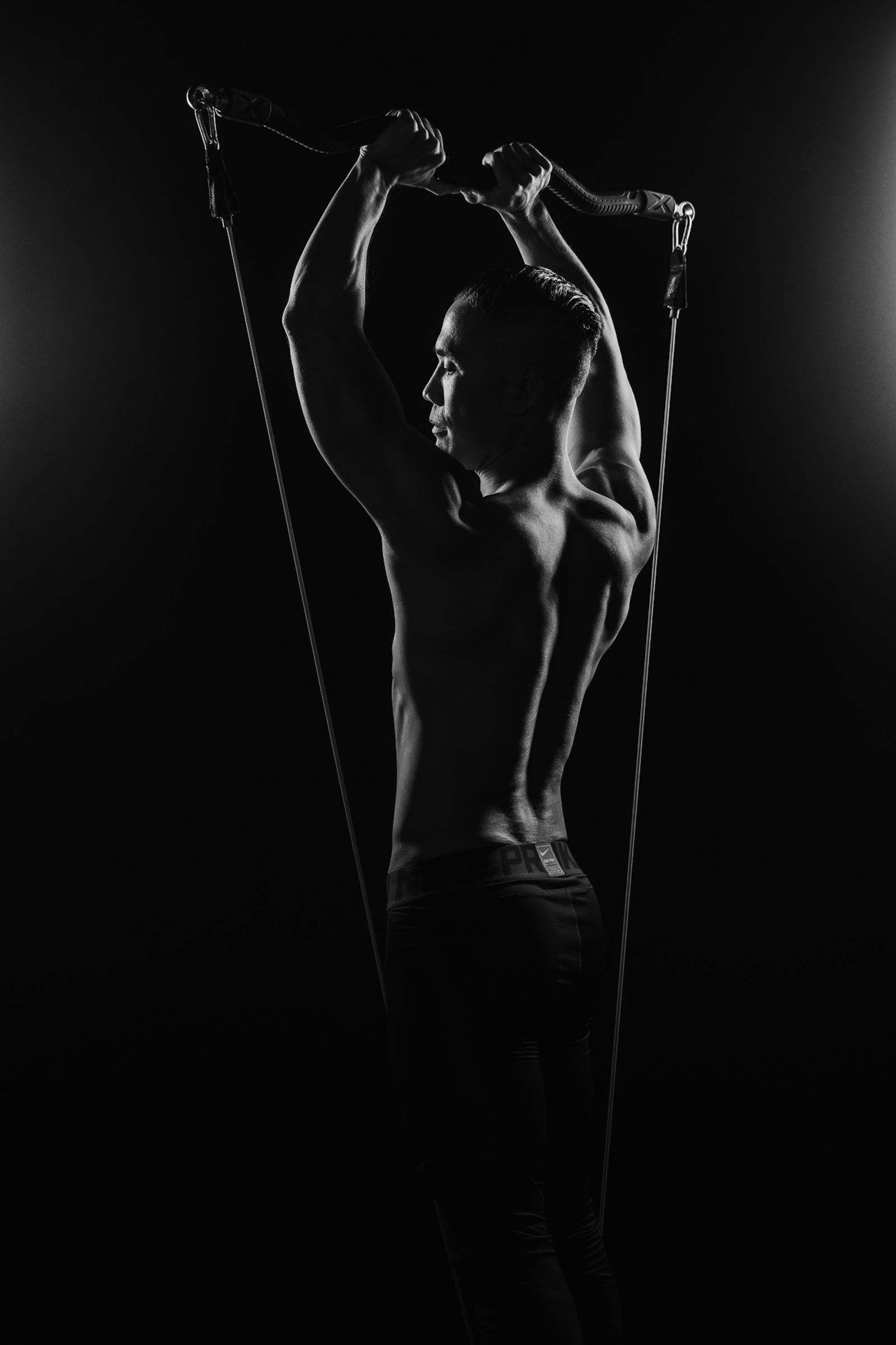 SLR Lounge vs. Fstoppers Part II: Lee's Revenge - Men's Fitness Photography