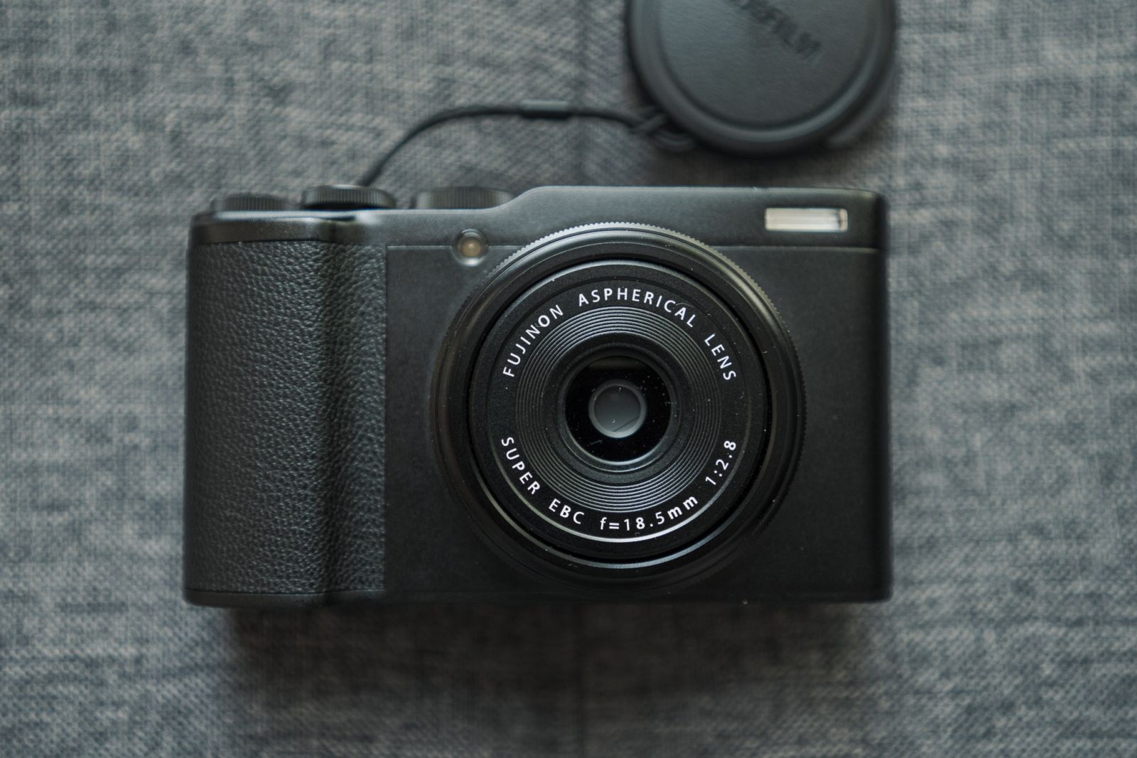 Fuji XF10 Review | A Phone-Size Camera With Professional Raw Images