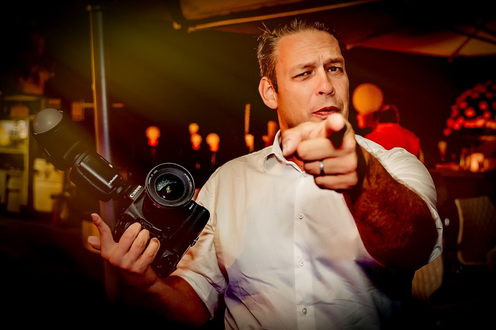 10 Top Professional Photographers Give Their Best Networking Tips