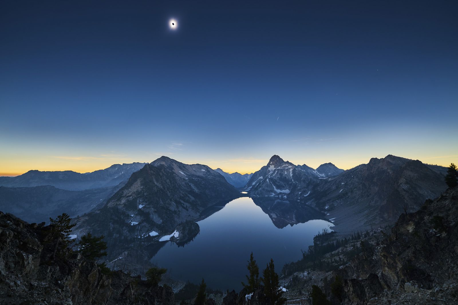 Best Lens For Landscape Photography | Complete Guide