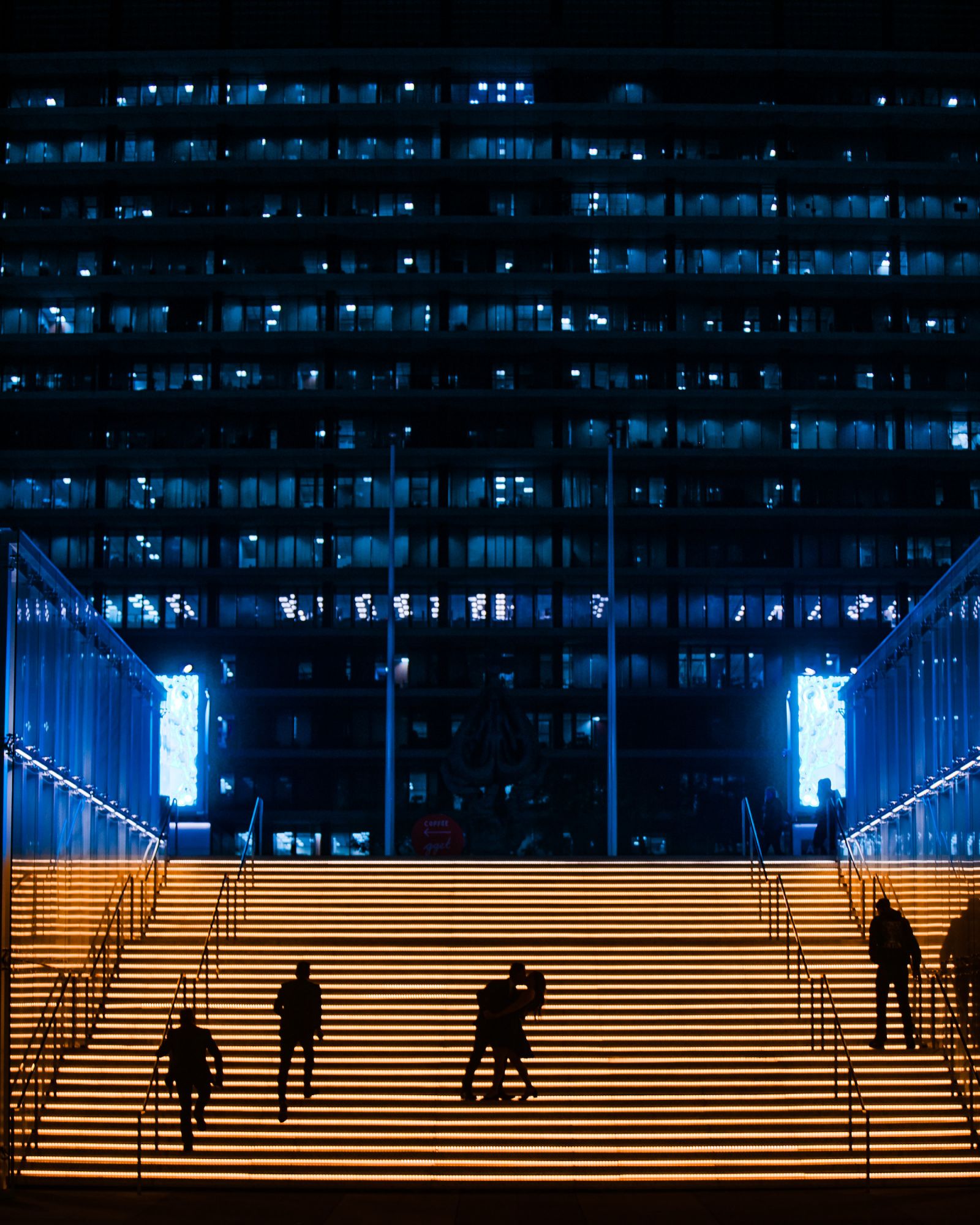 How To Create a Silhouette + 15 Silhouette Photography Examples