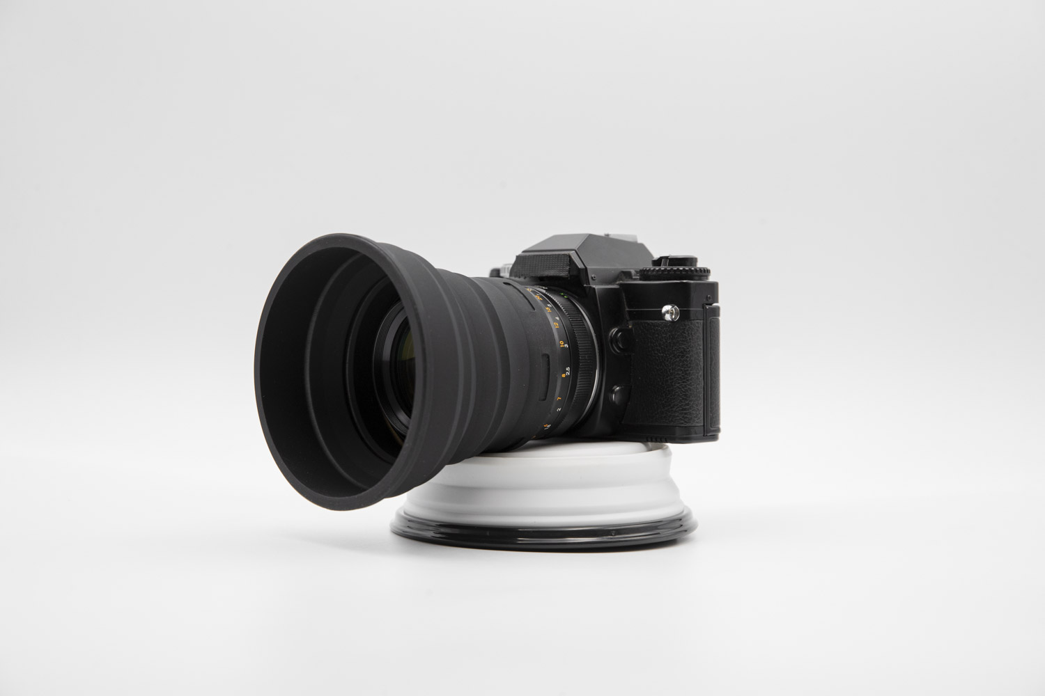 KUVRD Launches The World's First Universal Lens Hood