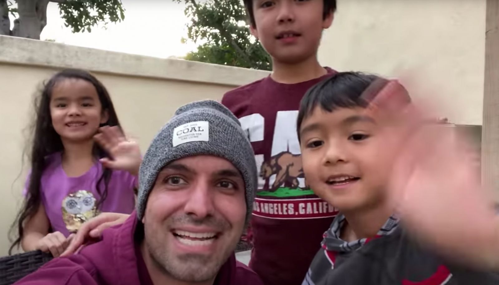 8 Tips for Starting a Vlog and Becoming a Better Vlogger