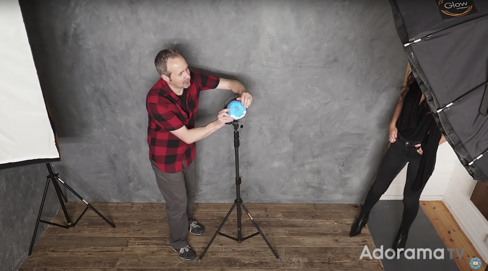 How To Capture Dramatic Face-Covered Portraits with Gavin Hoey