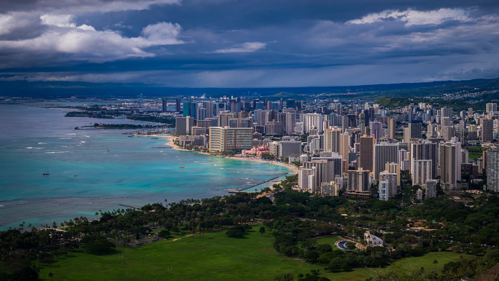 Explore Your Creativity with These 7 Urban Landscape Photography Tips