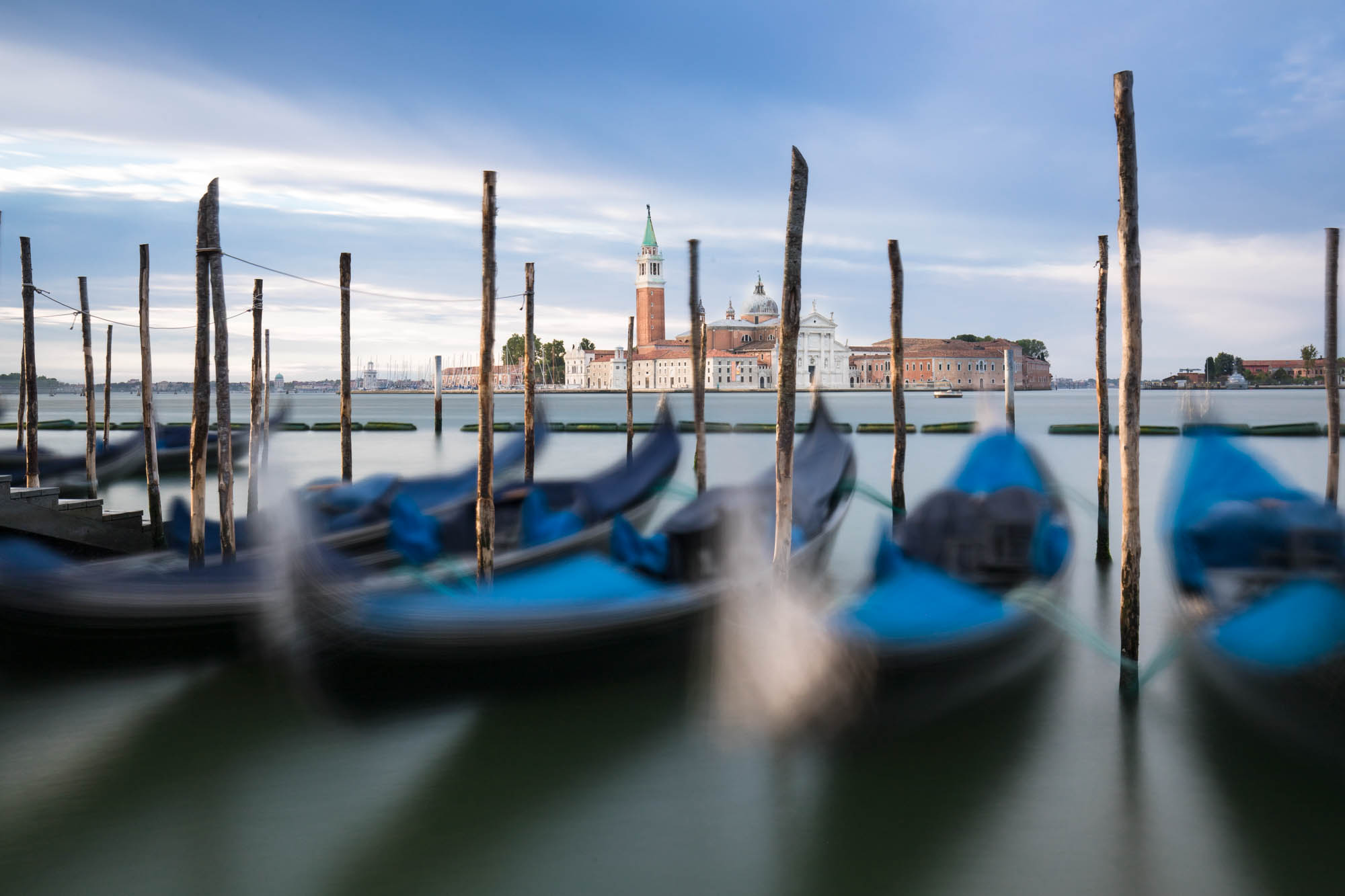 How To Take Mesmerizing Travel & Landscape Photos With Long Exposure