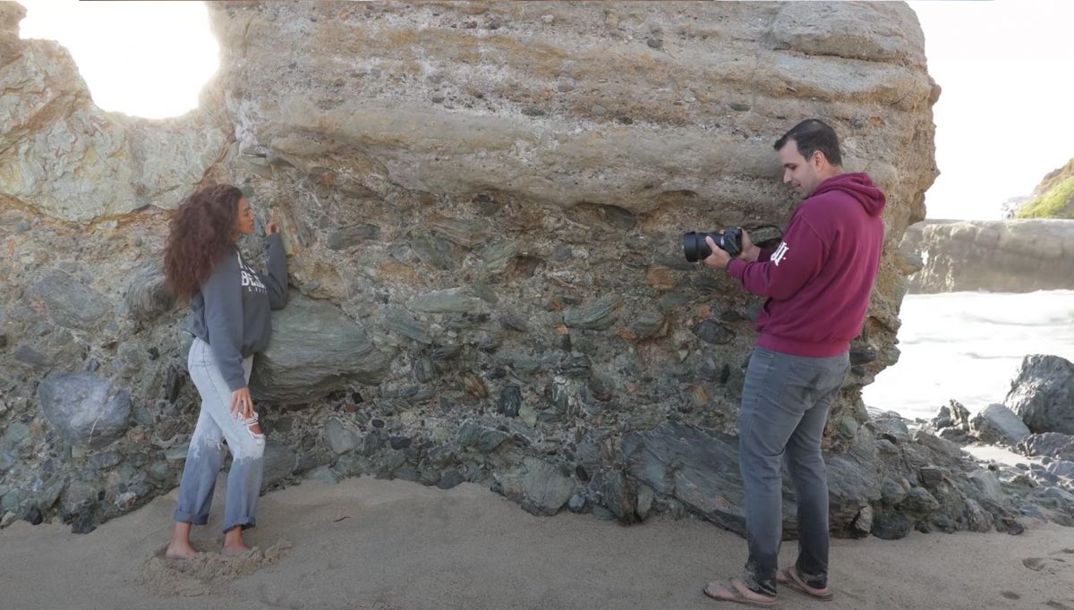 5 Essential Beach Portrait Ideas and Tips