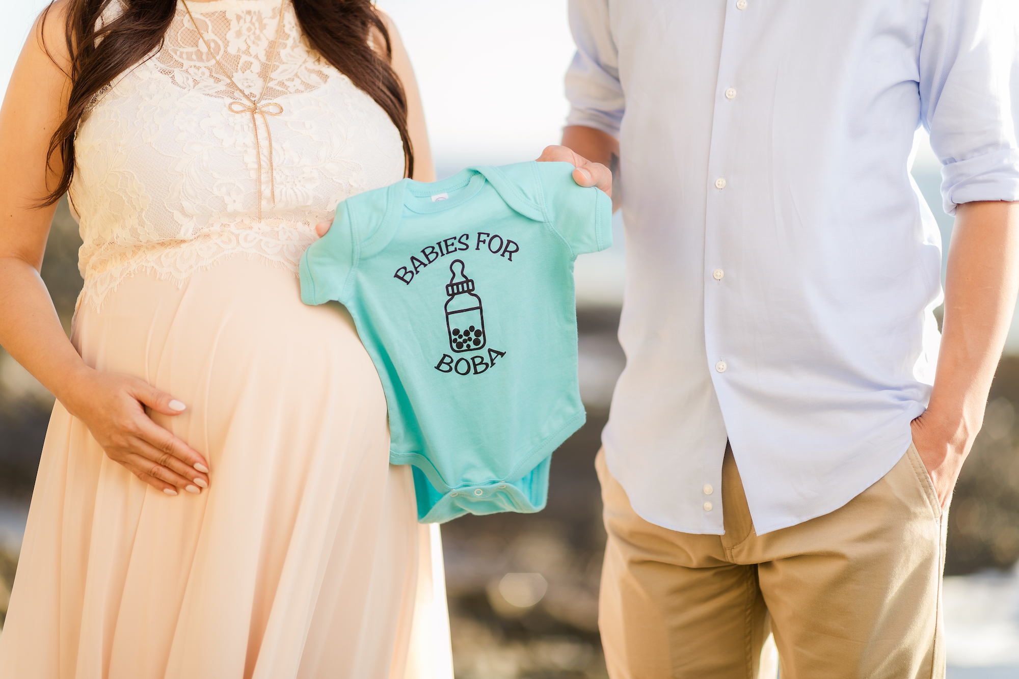 9 Essential Tips for Beach Maternity Photos