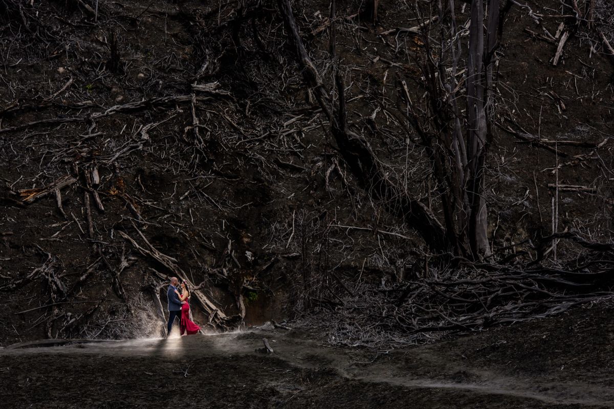 15 Adventure Couples Photos That Push the Boundaries