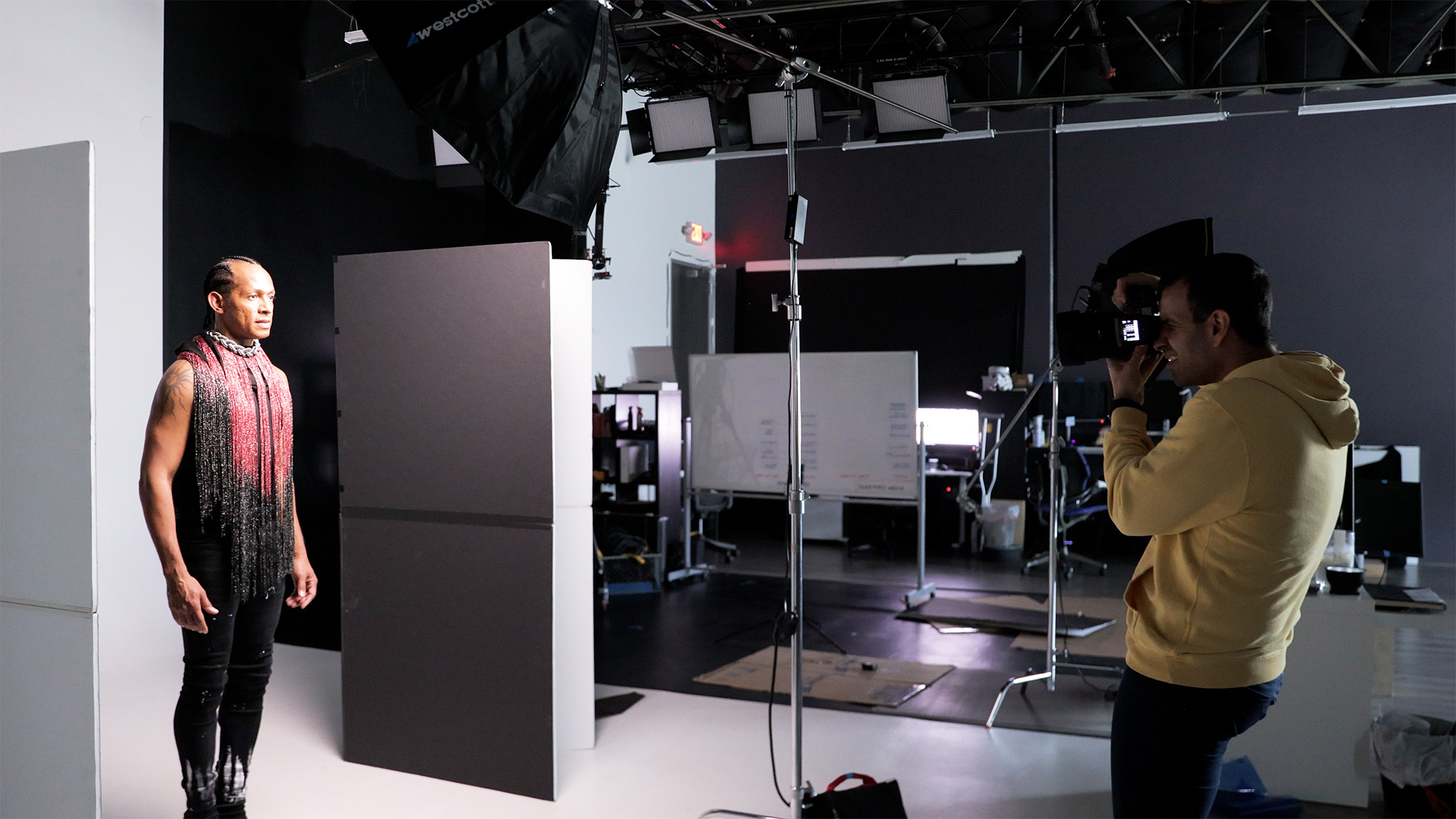 Studio Portrait Lighting Fundamentals and Posing Tips