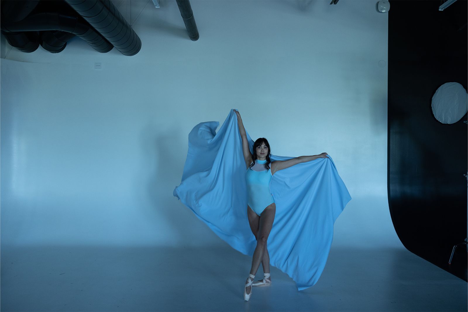 How to Freeze Motion Using Off-Camera Flash