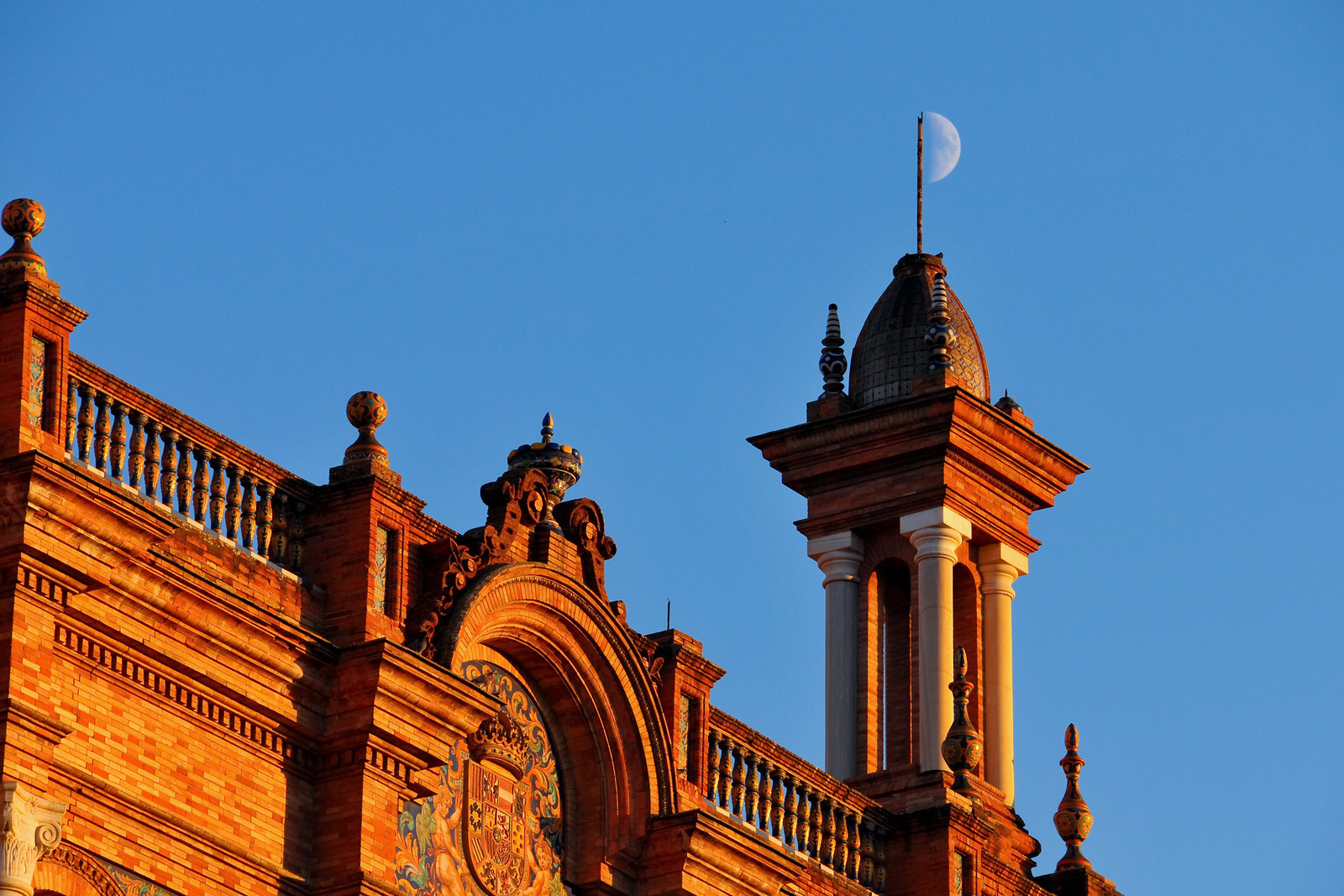 Moon Photography Ideas, Tips and Examples