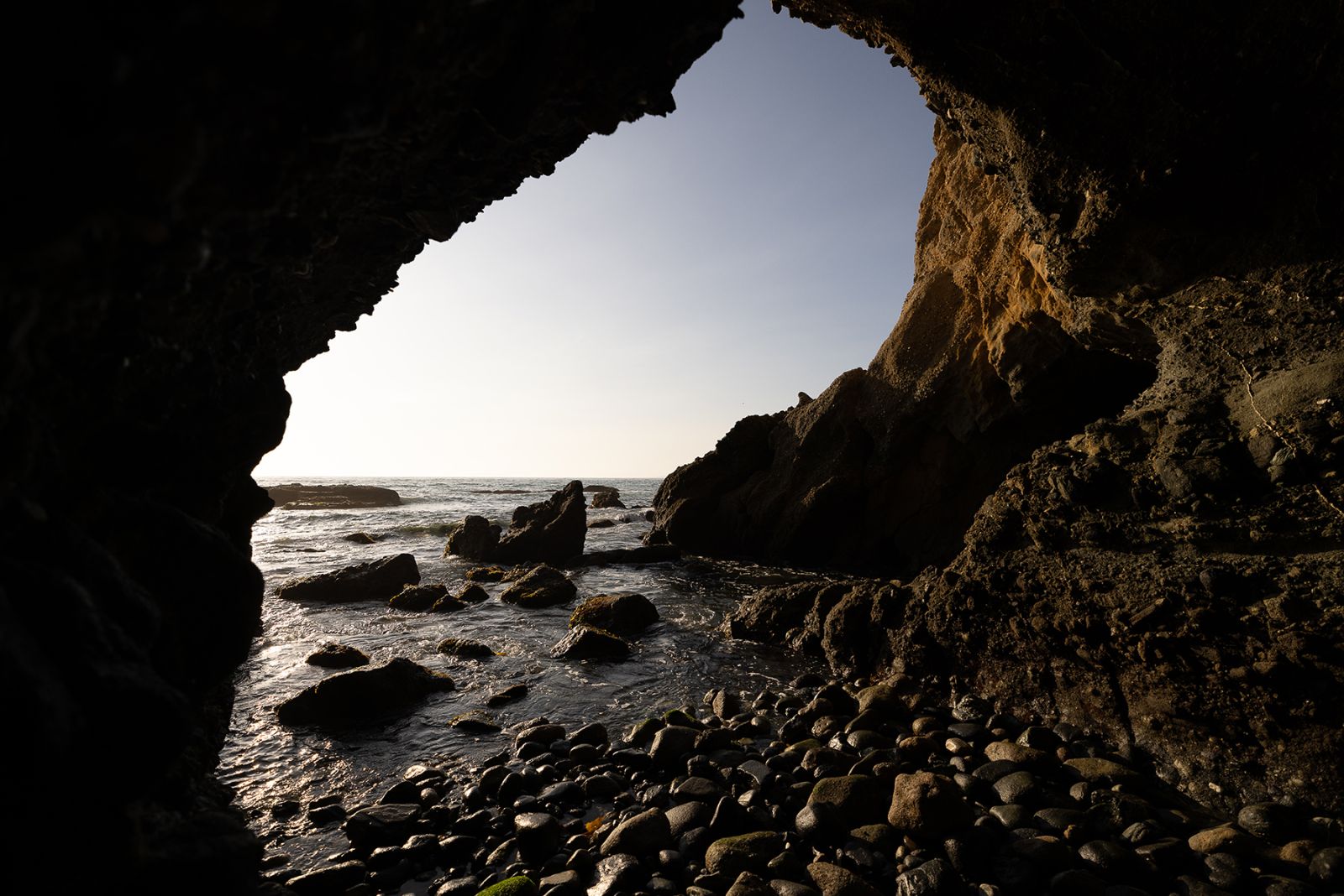 2 Natural Light Portrait Setups for Couples at the Beach