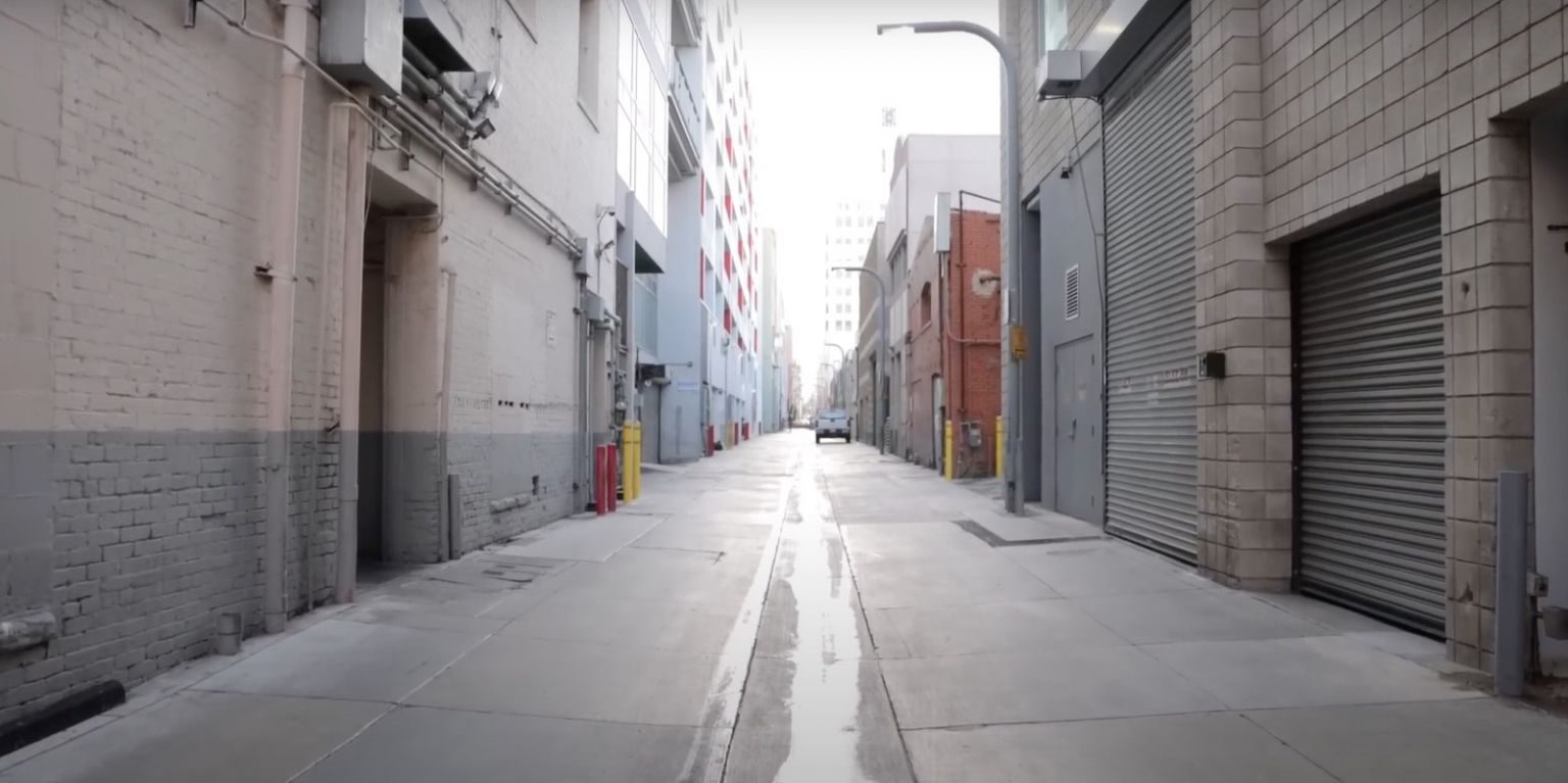 Three Simple and Creative One-Light Street Portrait Lighting Setups