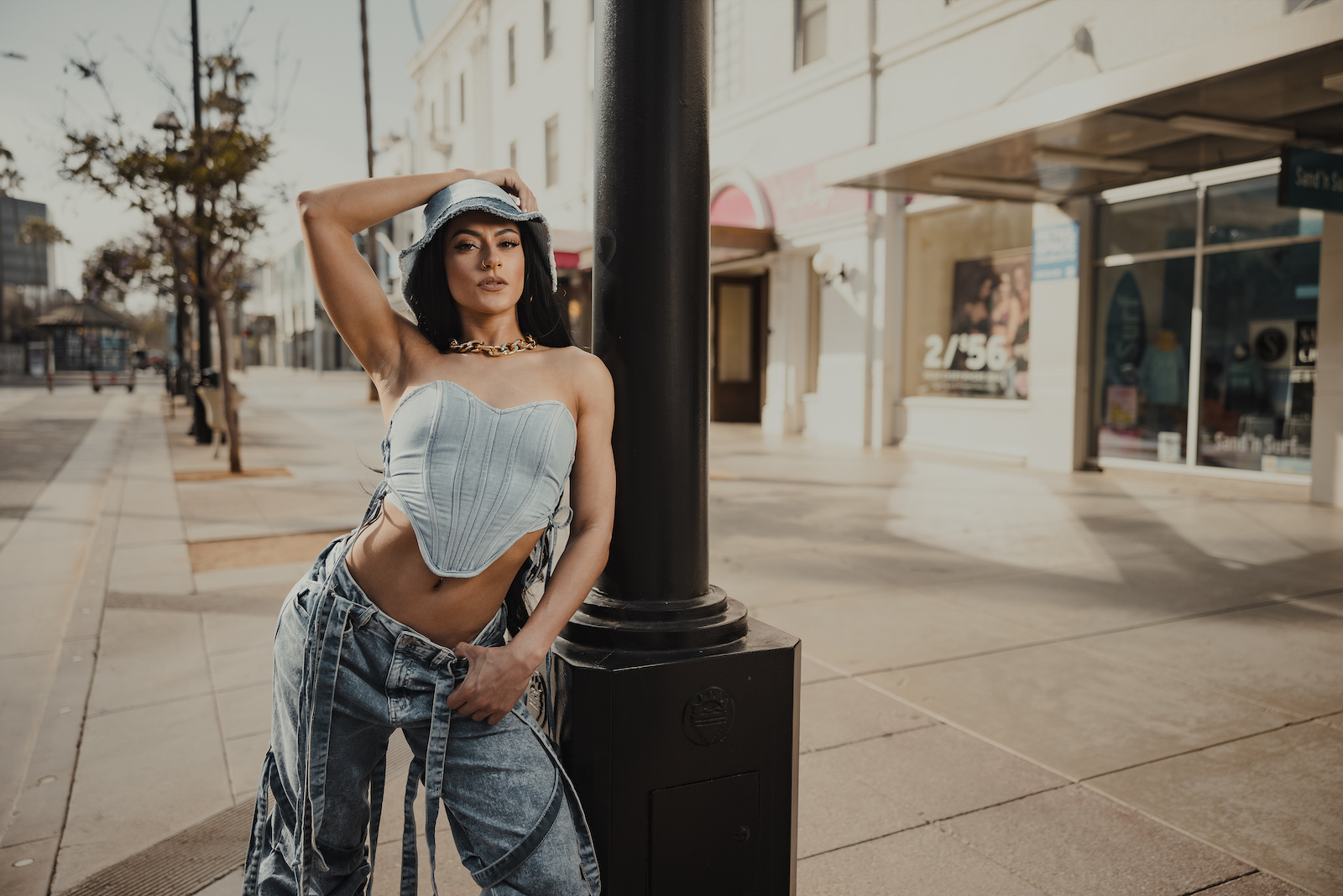 Three Simple and Creative One-Light Street Portrait Lighting Setups