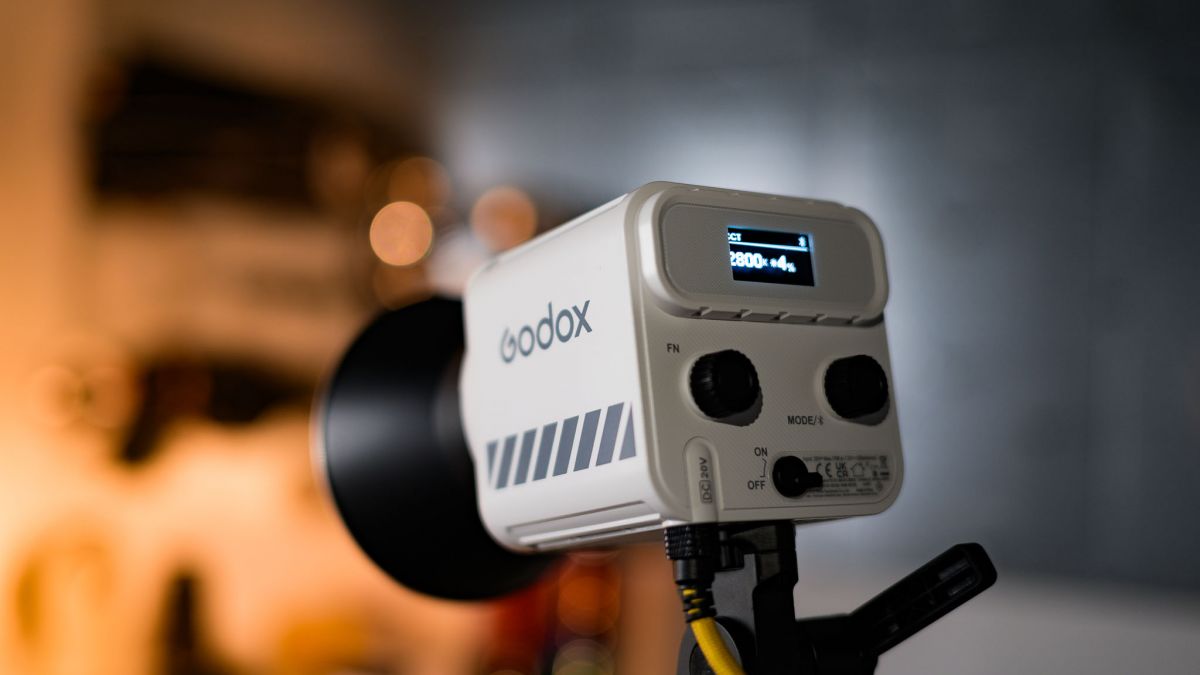 Nanlite V-Mount Battery Grip For Forza 60 II, 60B II, 60C And FC-60B BTBGV