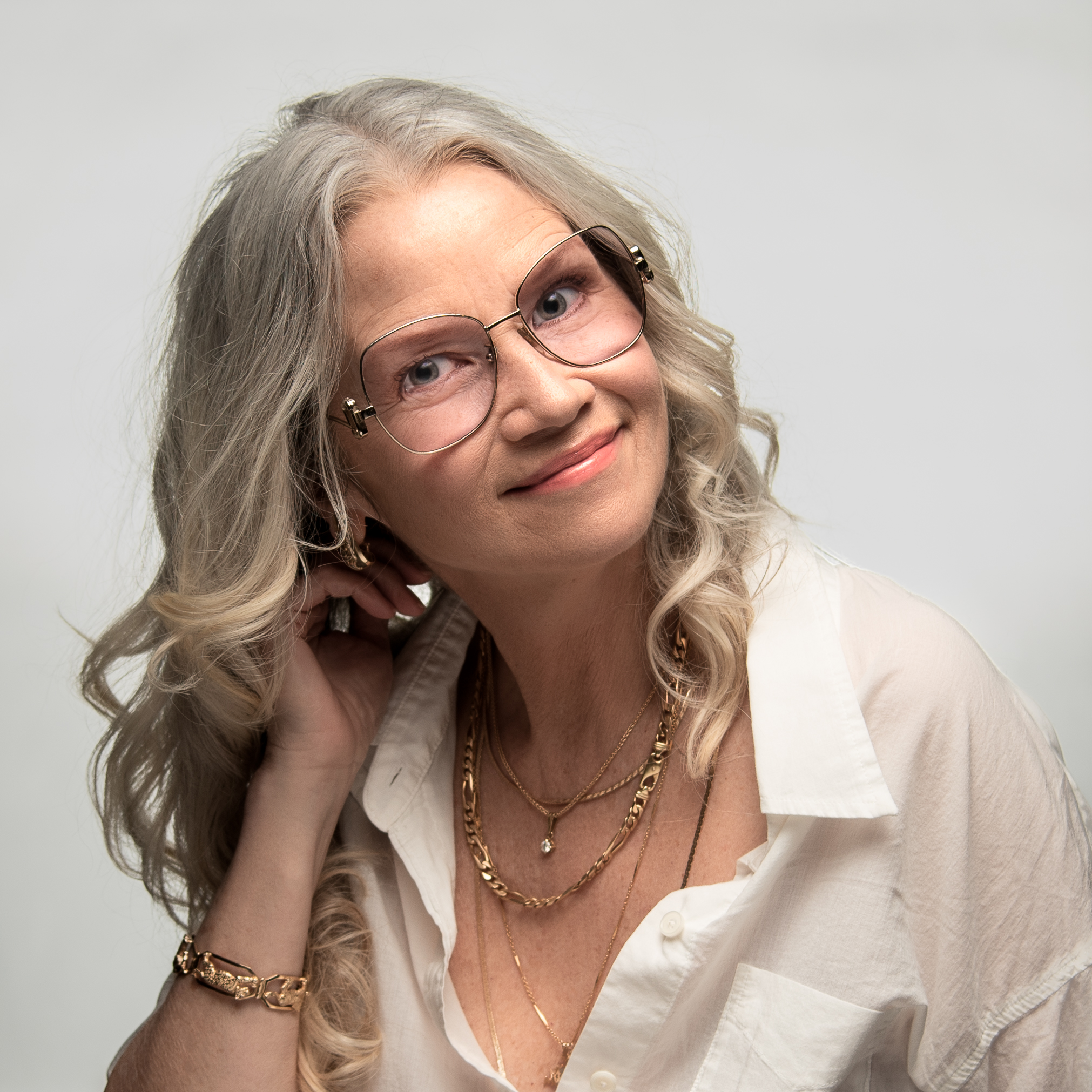 What Is the Best Profile Picture?