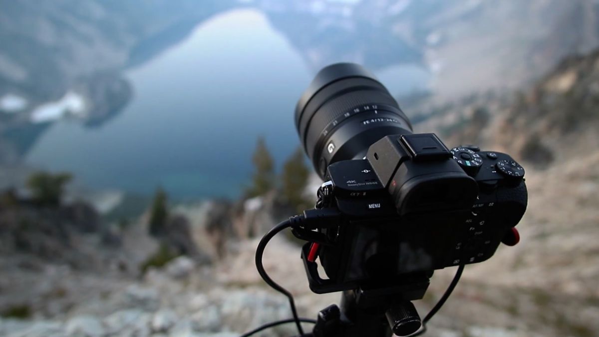 How To Photograph A Solar Eclipse (2024 Complete Guide)