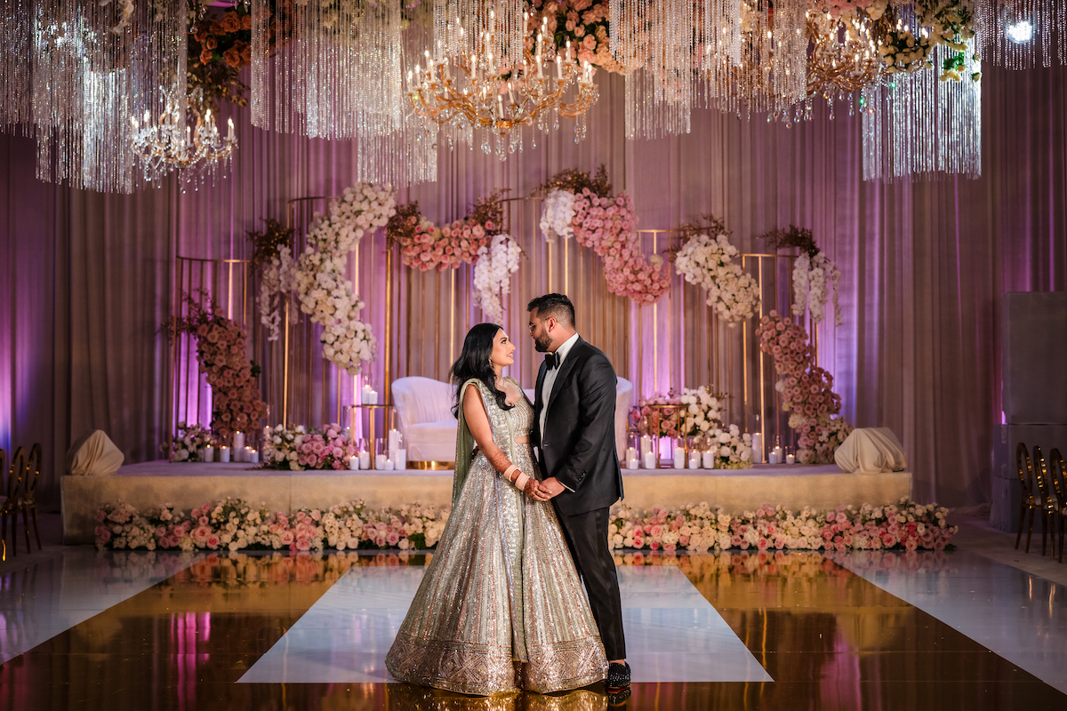 Tips for Beautiful Ballroom Portraits Before the Wedding Reception