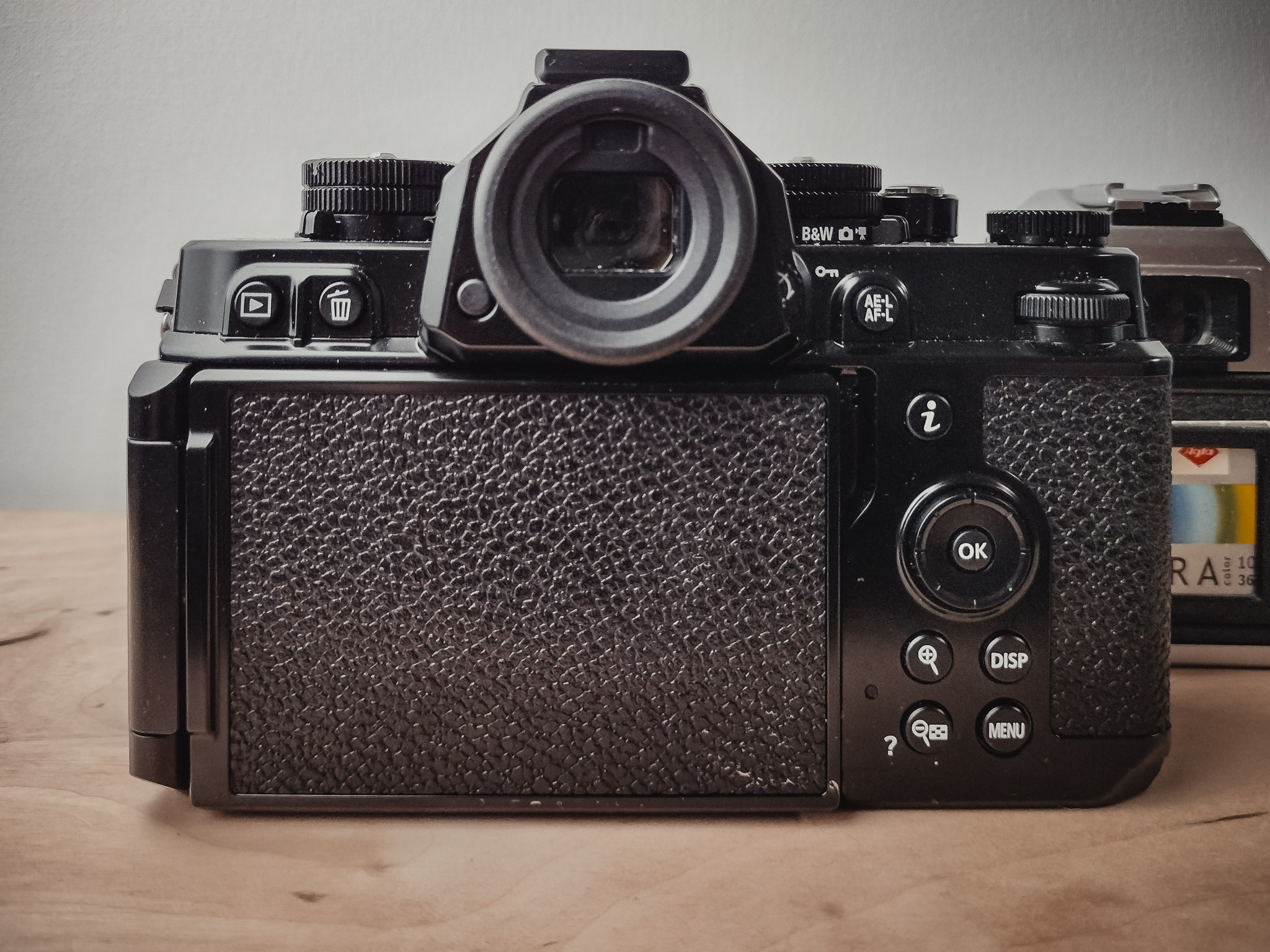Nikon Zf Review | An Elegant, Retro Full-Frame Mirrorless Camera
