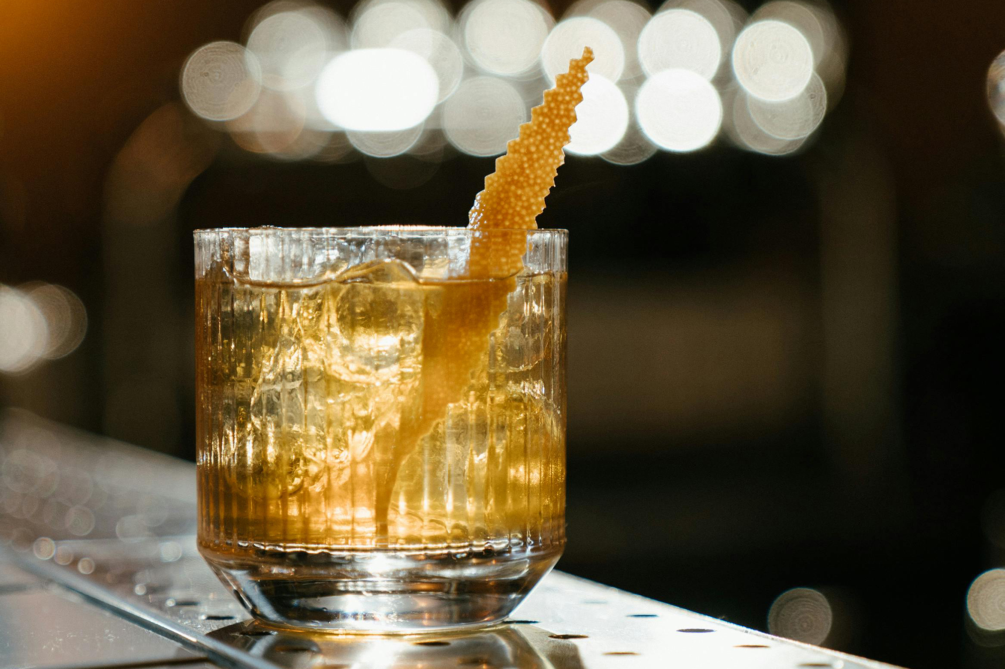 15 Rules for an Eye-Catching Cocktail Photoshoot