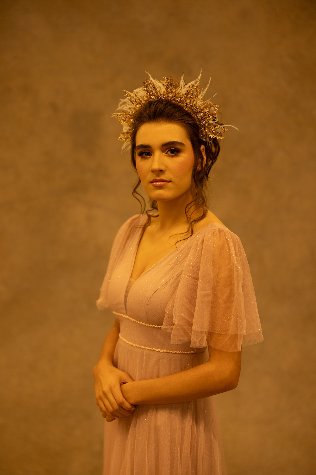 How to Capture Bridgerton-Inspired Portraits with Profoto Lighting